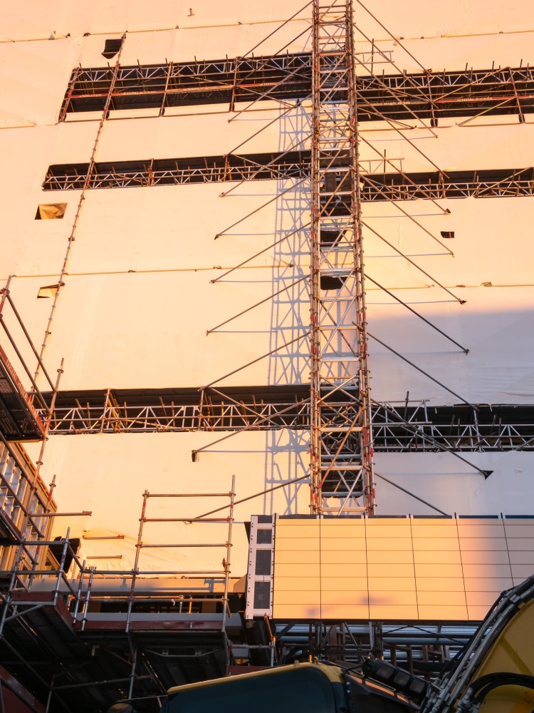 Shrink Wrapping Scaffolding, Construction, Marine all over the UK